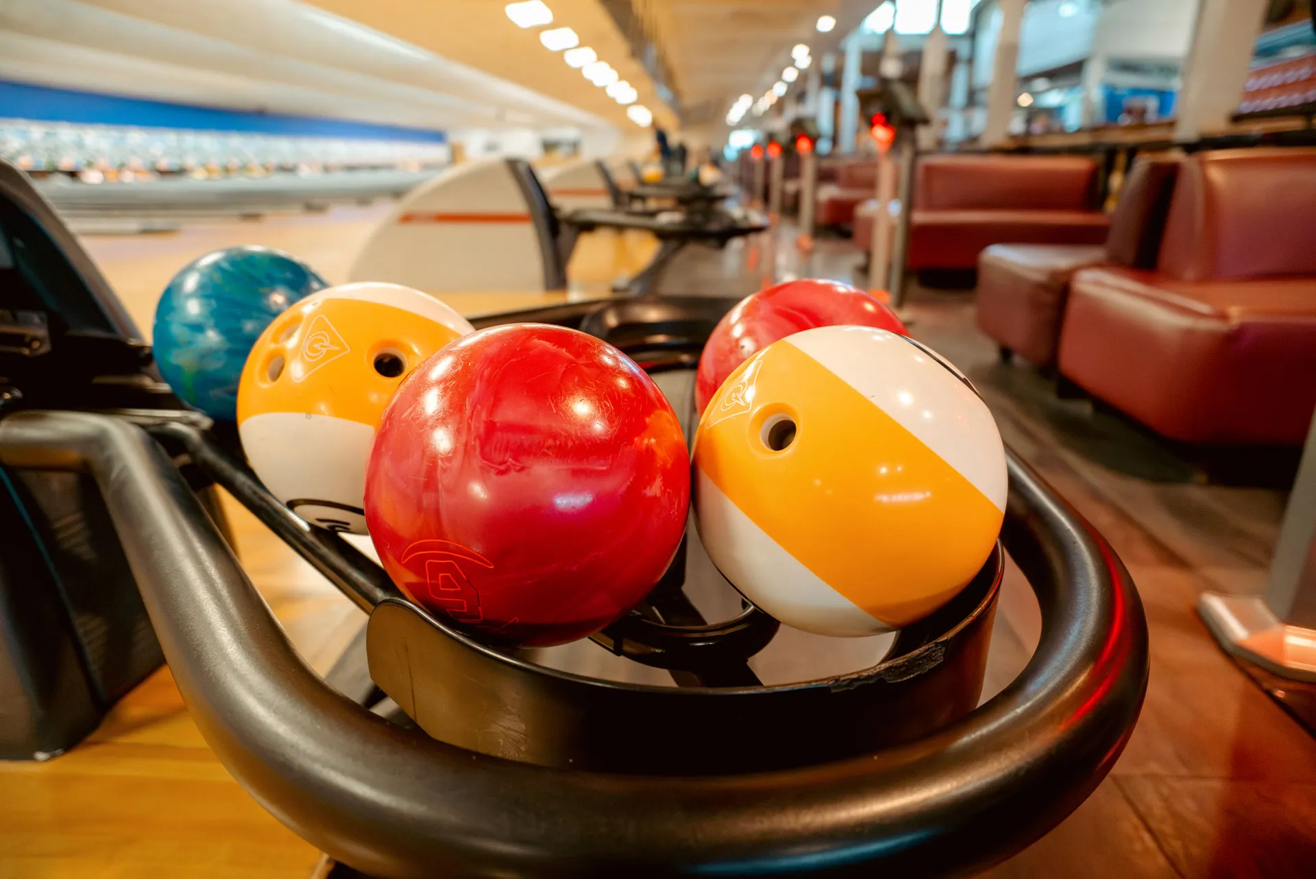 Bowling Reservations Toronto | Book Bowling Lane Toronto